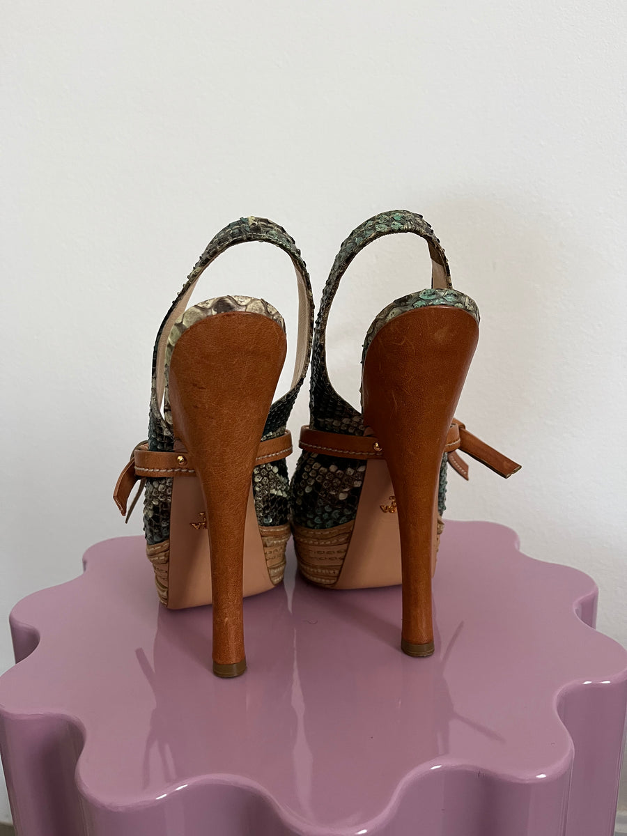 Prada Spring 2009 Snakeskin Cap Toe Pumps – Algo Bazaar
